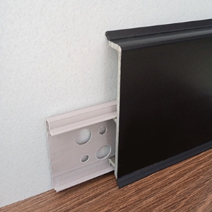 Plinta dreapta din PVC compozit cu canal prindere, 100x22 mm, 2.5m ...